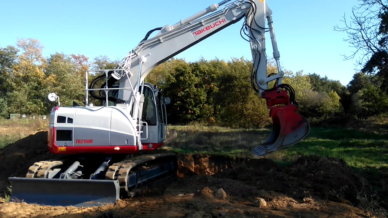 Pelle TAKEUCHI TB2150R + POWERTILT MARTIN - YouTube