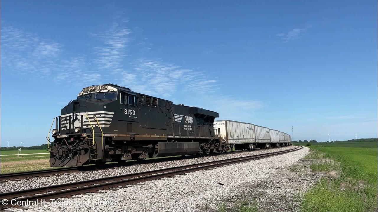 NS 8150 Leads 255 TripleCrown Train West - YouTube