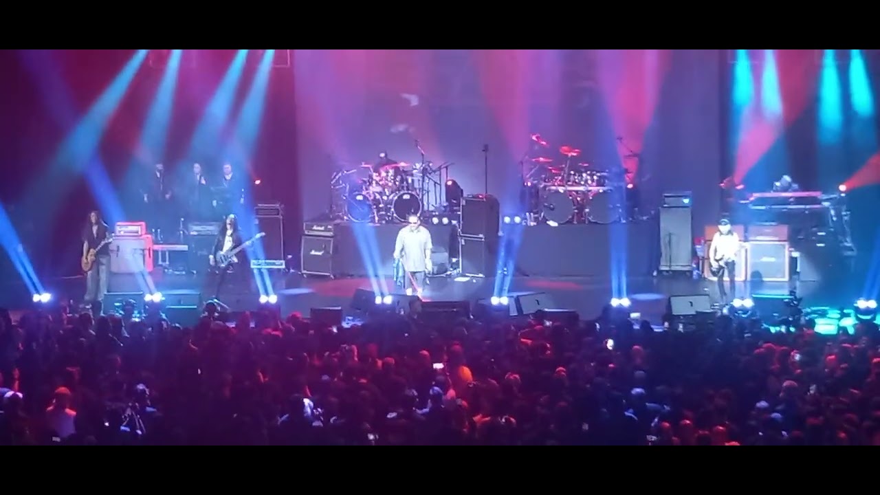 Konsert TRIAD - Awie + KidDin Search - Rock N Roll Pie. Zepp KL - 14/2 ...