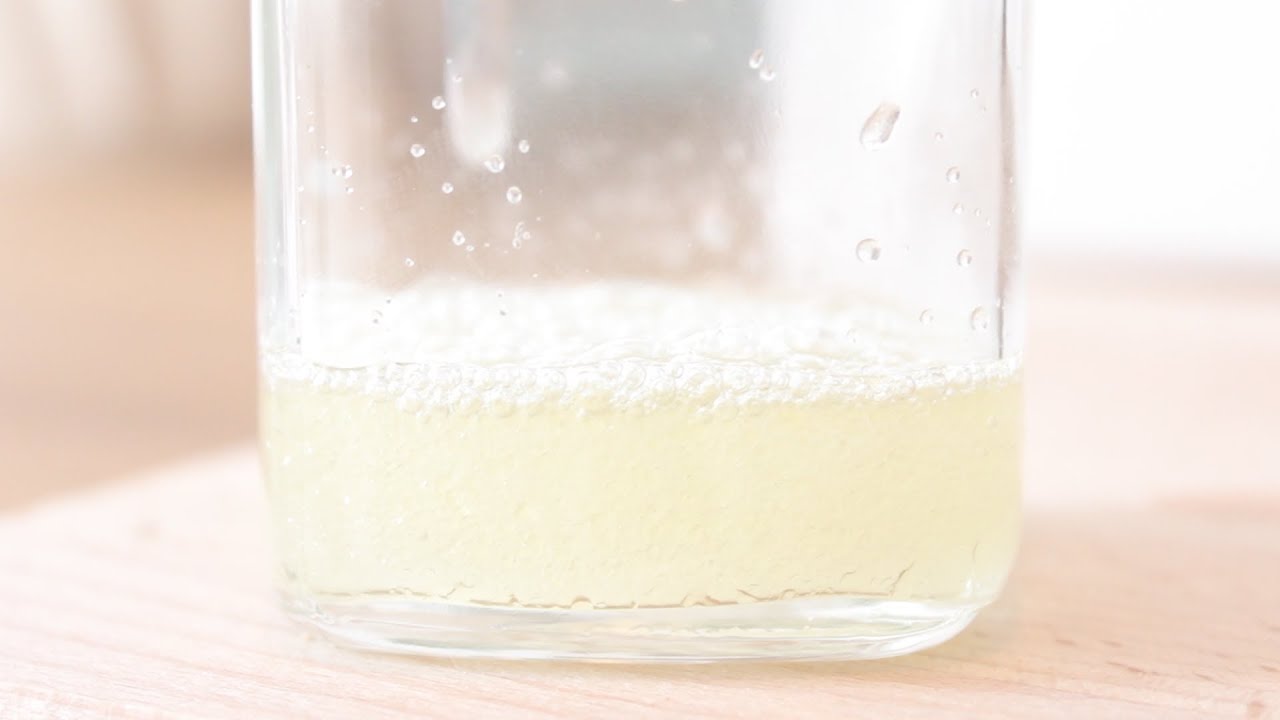 Kitchen Cupboard Beauty #1 | Brightening Lemon toner - YouTube