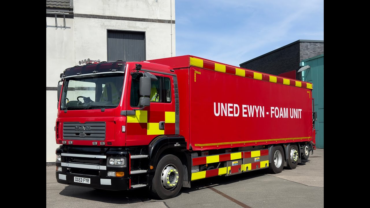 Fire Vehicle Showcase | North Wales Fire and Rescue Service | Deeside ...