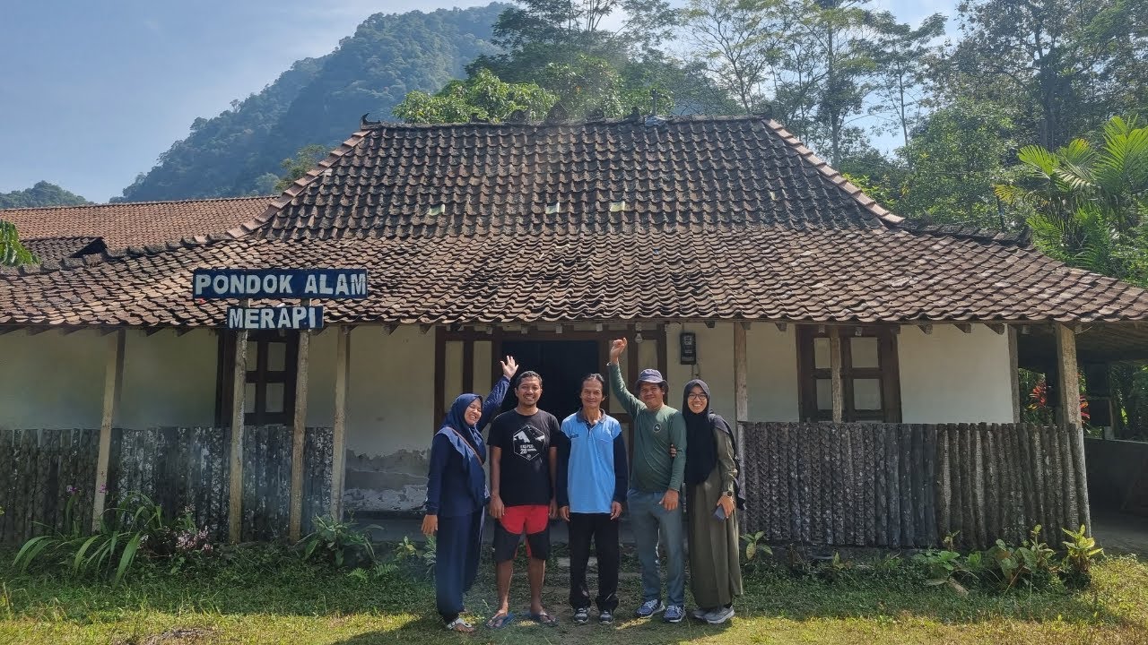 Pendakian Puncak Bukit Turgo, Salah Satu Benteng Alam Kota Jogyakarta ...