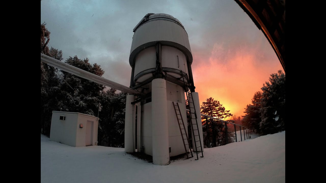 Mount Wilson Observatory 2015 snowing - YouTube