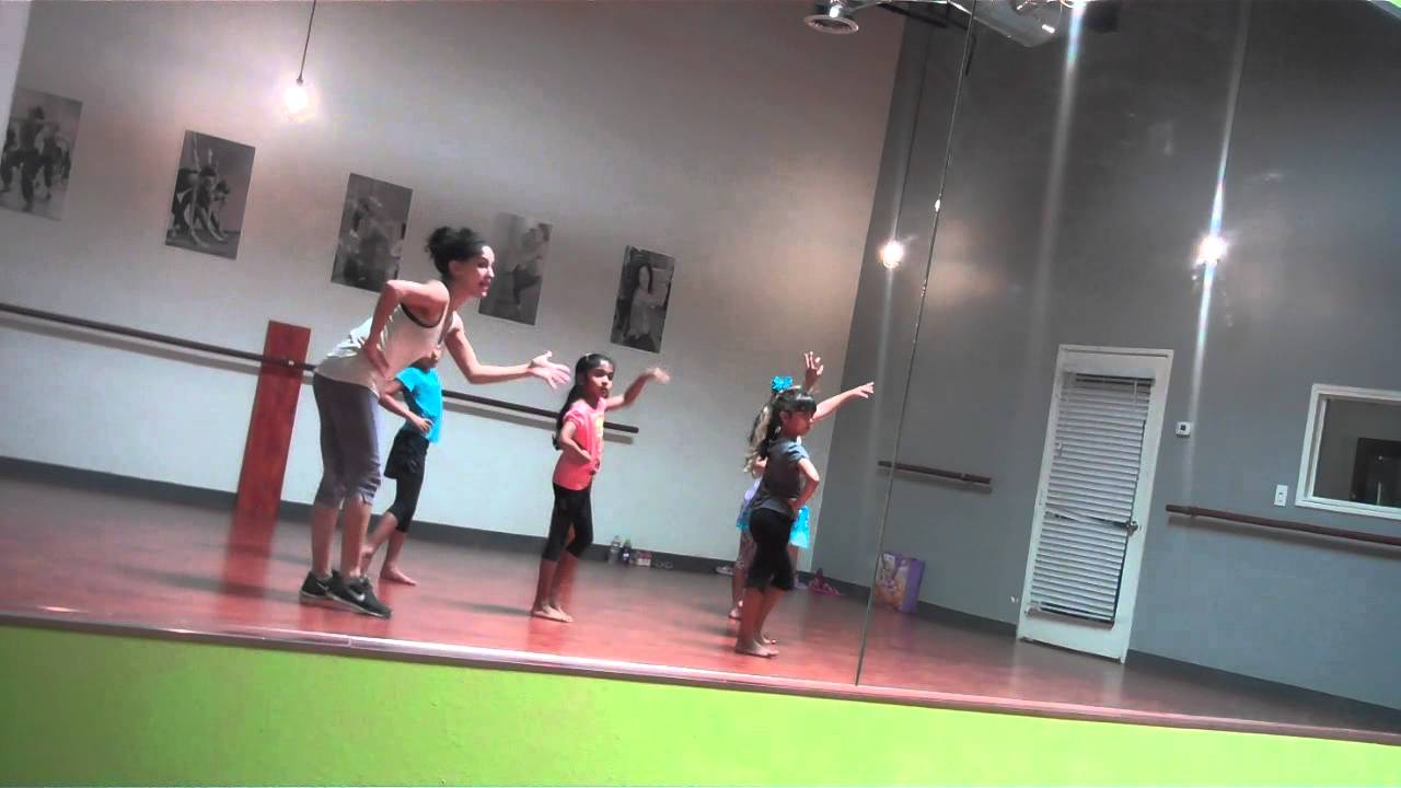 AMNA Dance Irvine Summer Camp (July 6, 2014) Bollywood Thru The Years ...