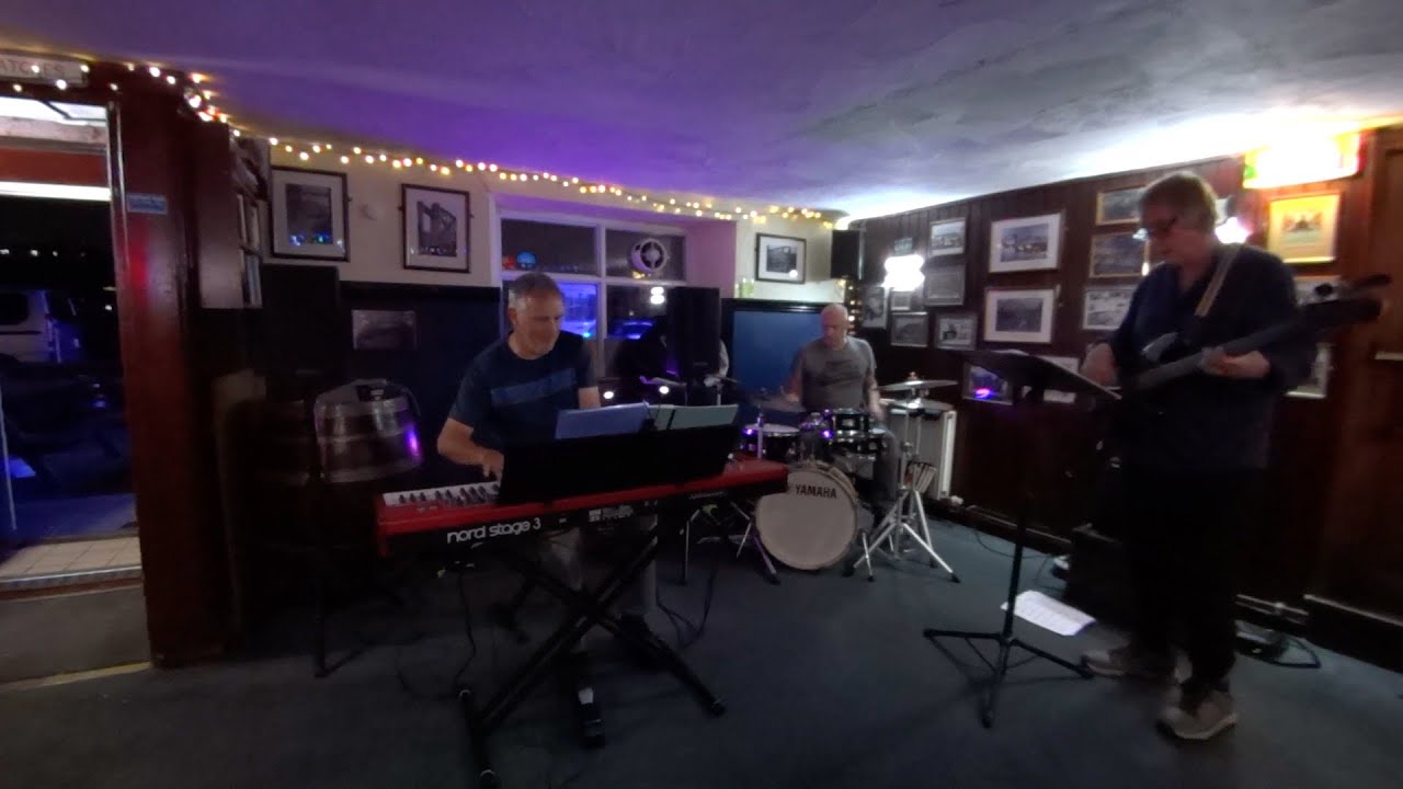 DB3 @ the Union Saltash 2023 - YouTube