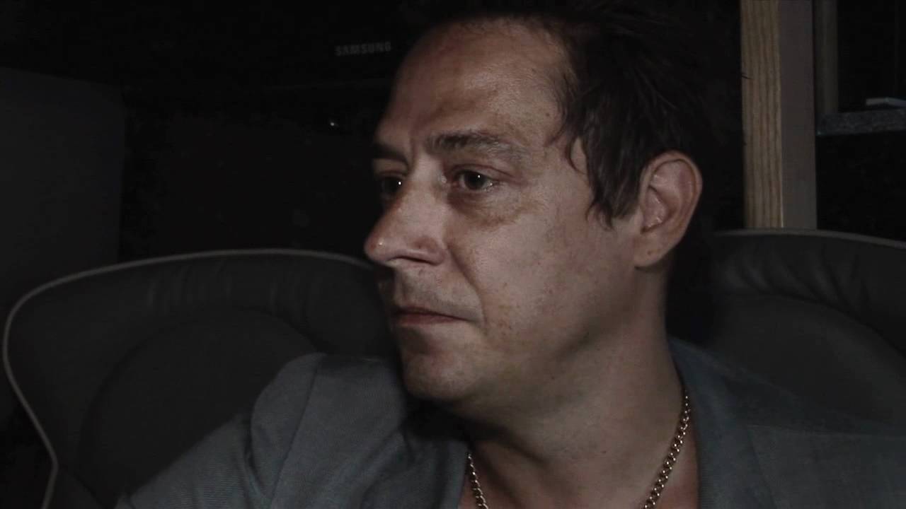 The Kills interview - Jamie Hince (part 2) - YouTube