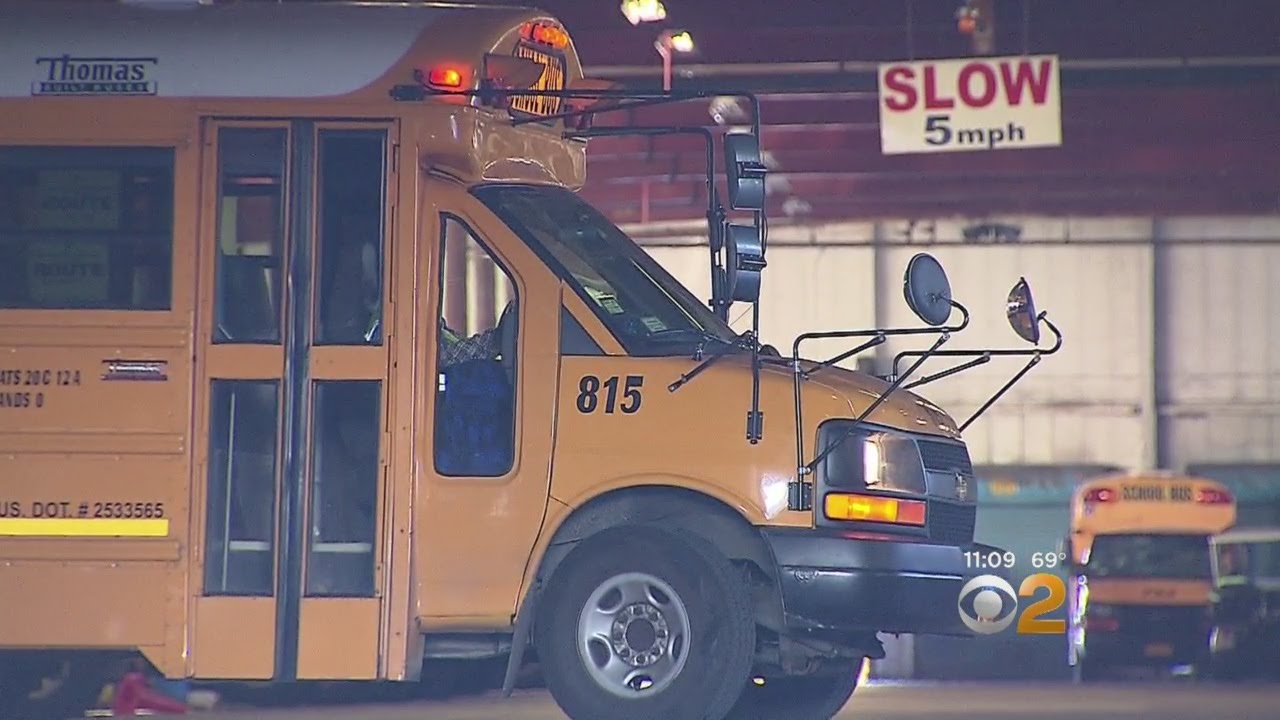 Westchester Bus Driver Goes In Wrong Direction - YouTube