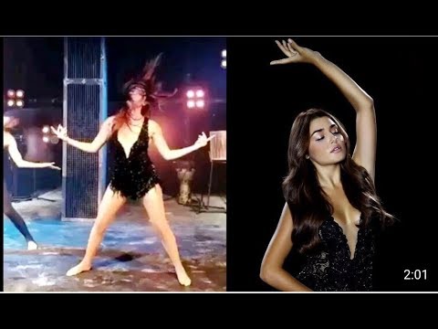 Hande Erçel seksi dansıyla büyüledi!