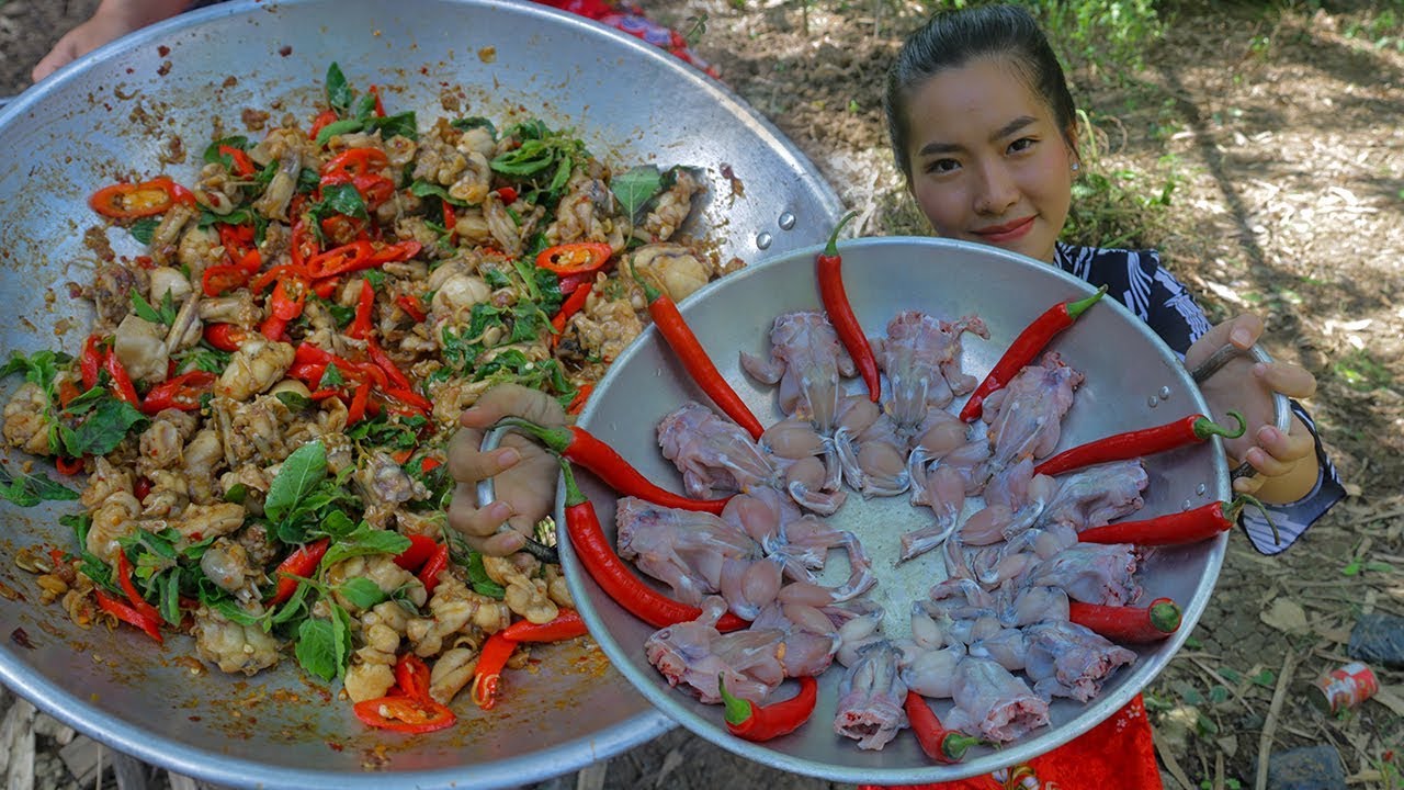 Frogs Recipes - Fried Yummy Spicy Frogs Recipe with Holy Basil - YouTube