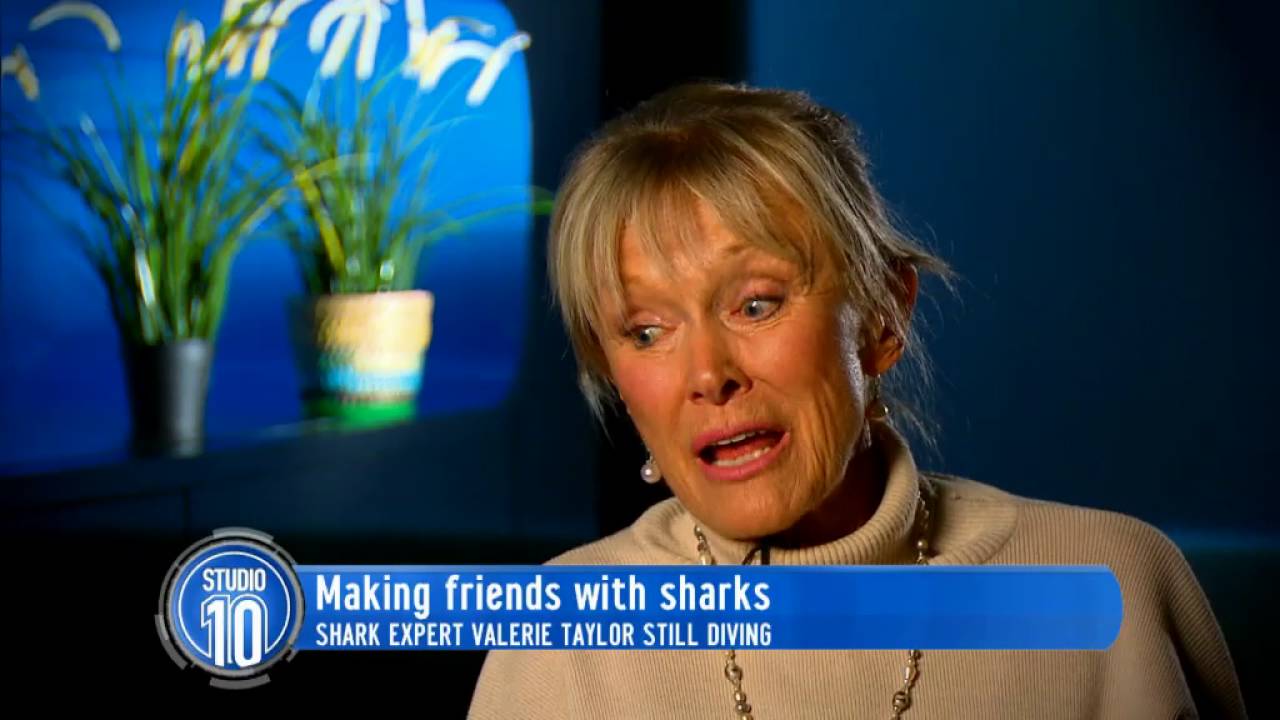 Valerie Taylor and Christopher Atkins Part 1 - YouTube