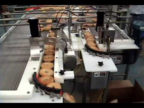 Bagels on a Garvey Bi Flo Accumulation Table - YouTube