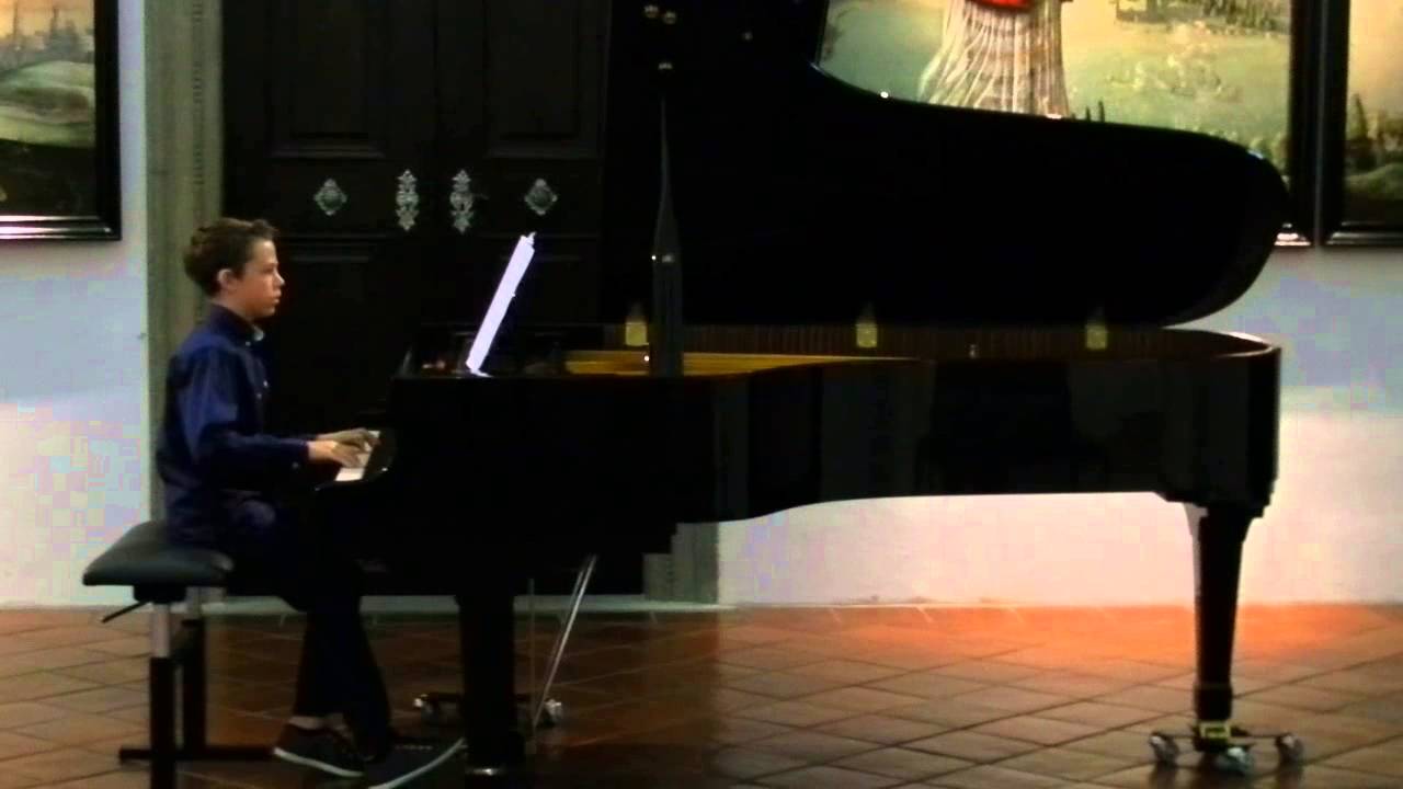 Ludvig Van Beethoven - Sonata op. 49 no. 2 ( Dejan Romih - piano) - YouTube