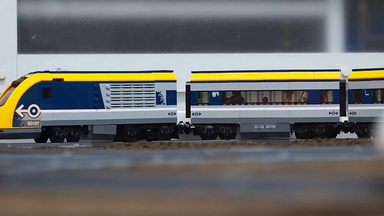 Yellow and White Express LEGO trains - YouTube