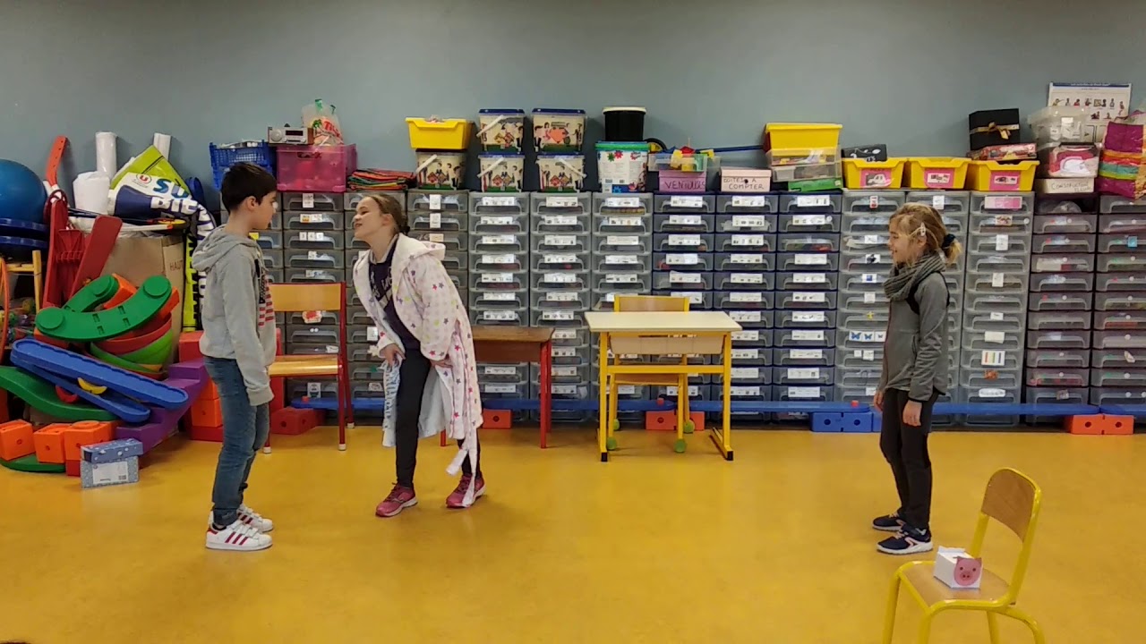 Le cochonnet - YouTube