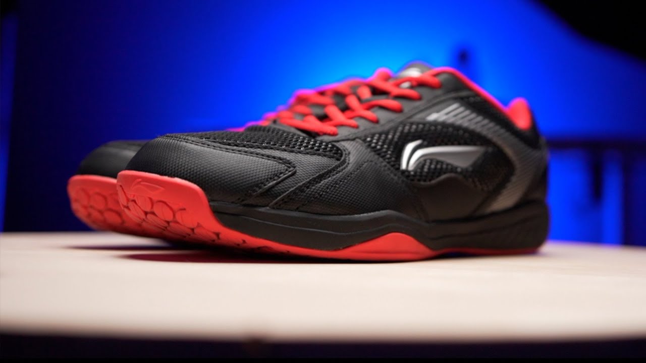 Review Li-Ning Ultra : HIGHLY RECOMMENDED! - YouTube