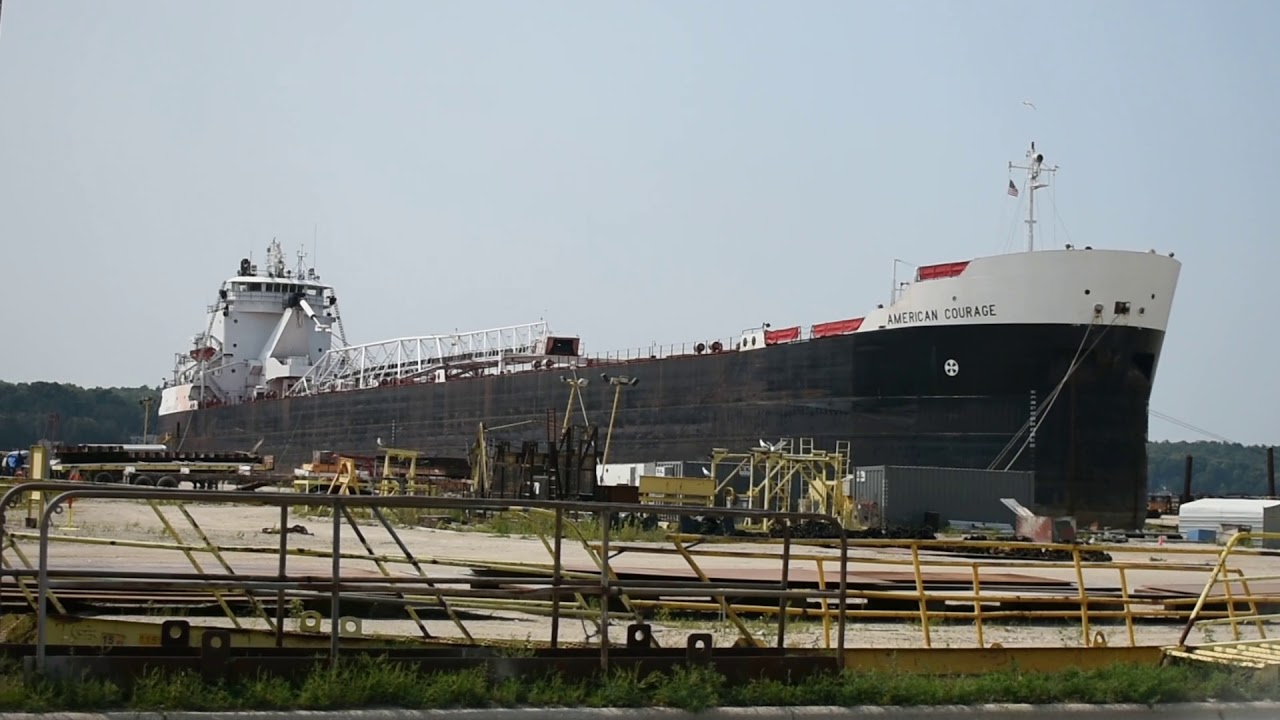 AMERICAN COURAGE laid up at Sturgeon Bay - YouTube