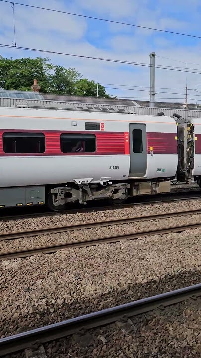 LNER Class 801 passing through Hitchin Station - YouTube