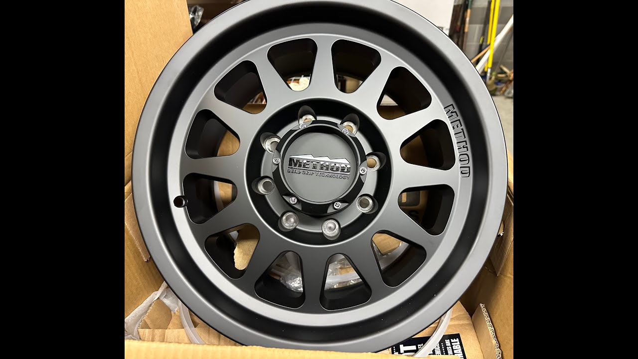 Method 704 HD Wheels for RAM Power Wagon - YouTube