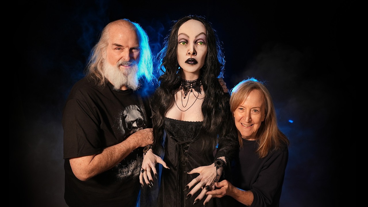 VAMPIRESS LEGEND Prop Reveal by Distortions Unlimited - YouTube