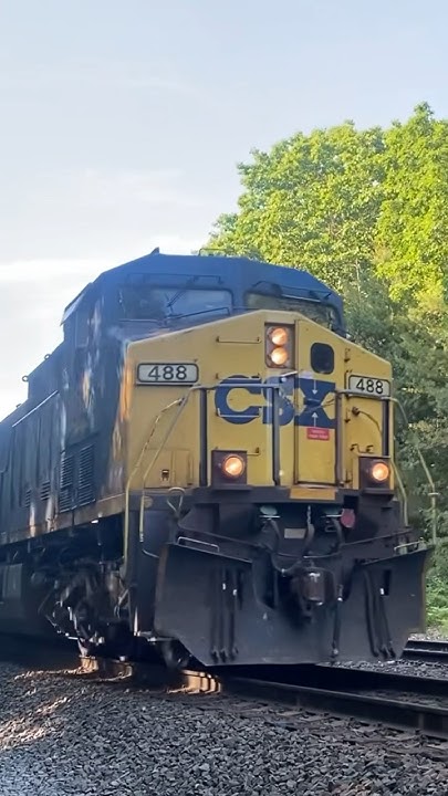 CSX M426 with 1850 L&N unit trailing - YouTube