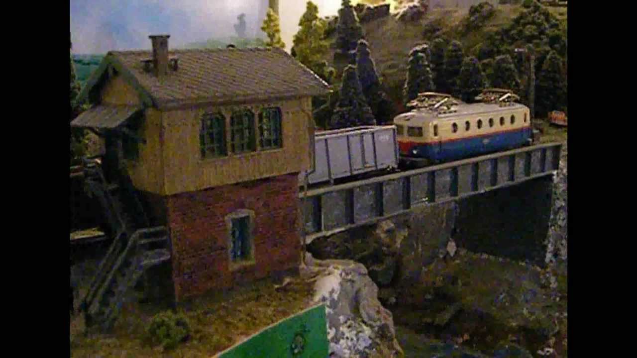 (Layout) TT scale model railway train layout 15 - YouTube
