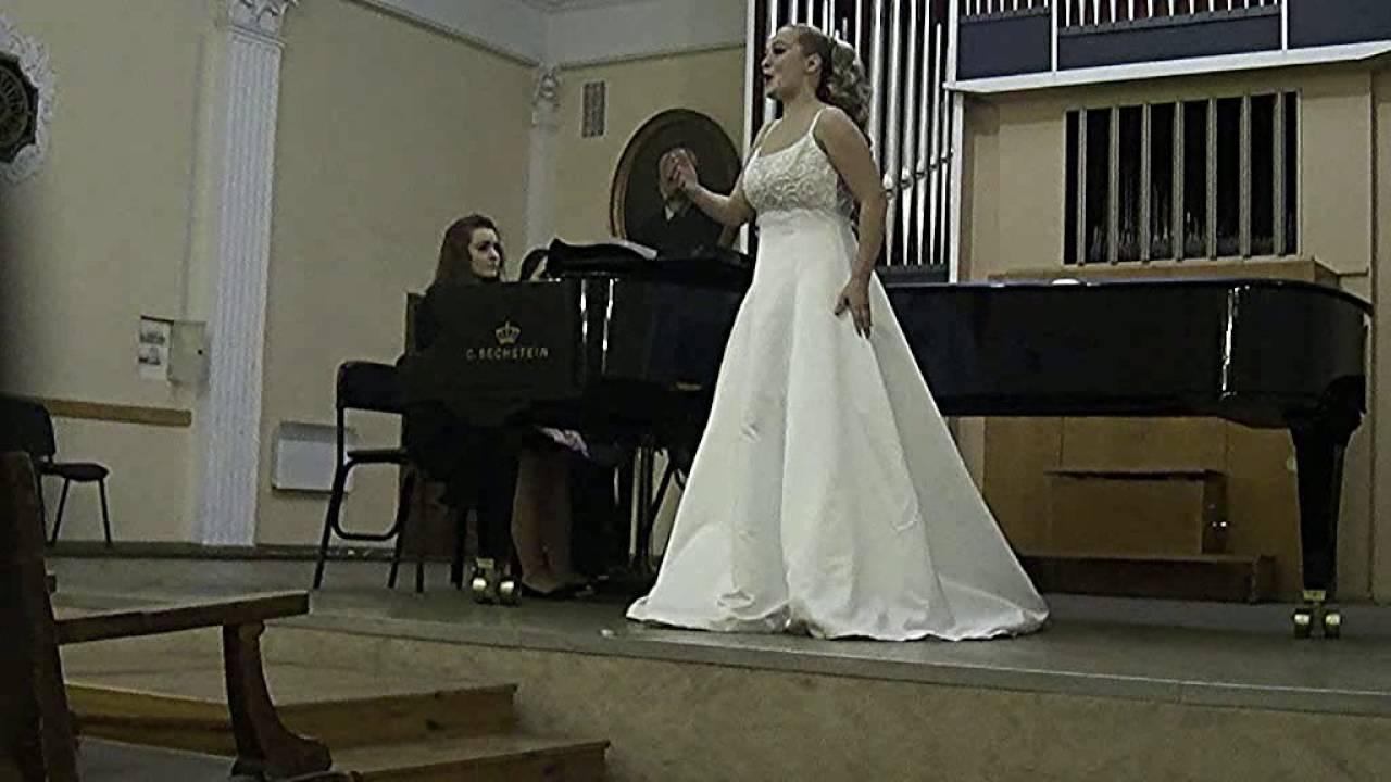 Dyadiv Olga - Caro nome che il mio cor - YouTube