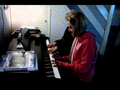 Colin Waring Vid - Chloe & Connie playing chopsticks 22-02-11 - YouTube