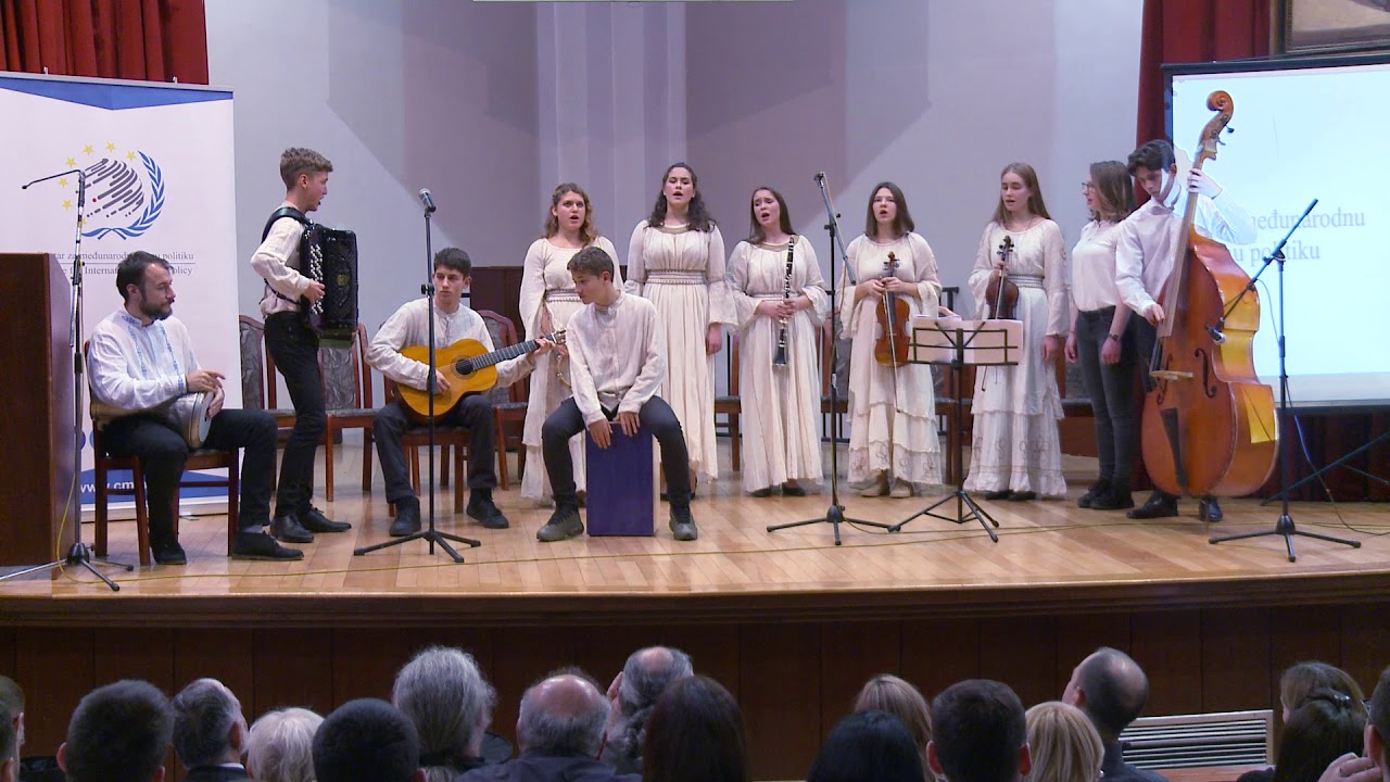 Fenečki biseri - Ovo je Srbija - YouTube