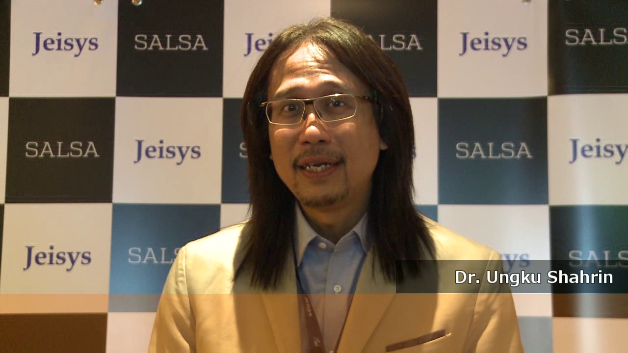 LIPOcel™_ Lipolysis, body contouring device_ Testimonial video_Dr Ungku ...