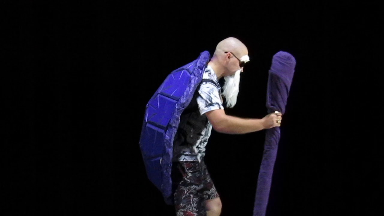 Funny Master Roshi (Dragon Ball Z) cosplay at GameOn 2017 - YouTube