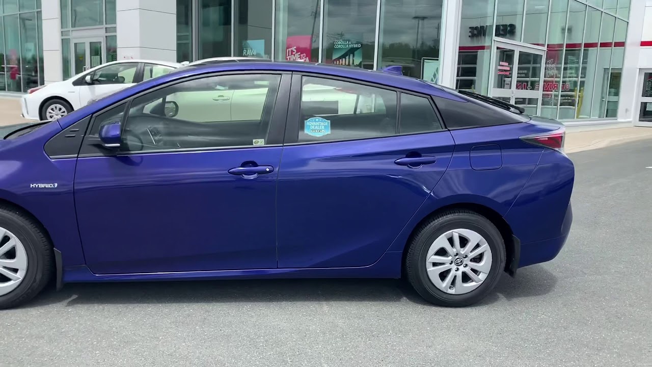 2017 Toyota Prius Liftback CVT Blue Crush Metallic - Bathurst Toyota ...