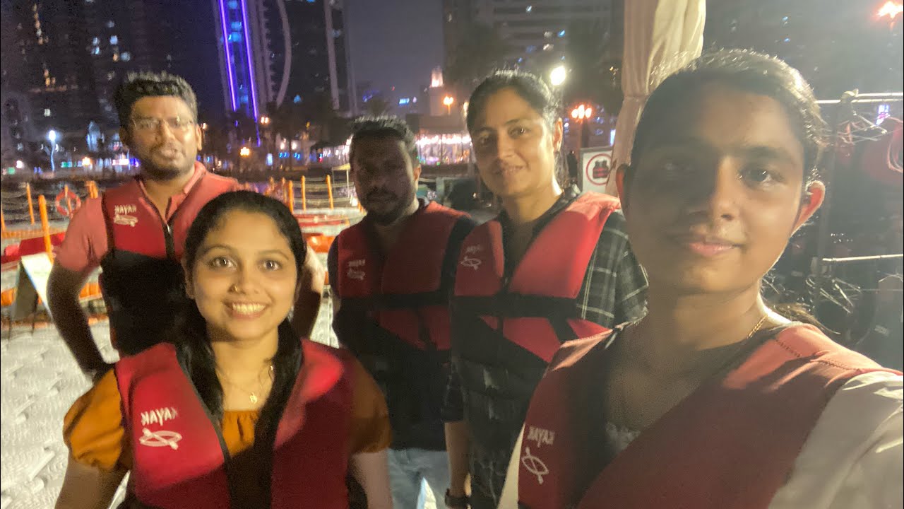 Kayak @ Sharjah Al Majaz - YouTube