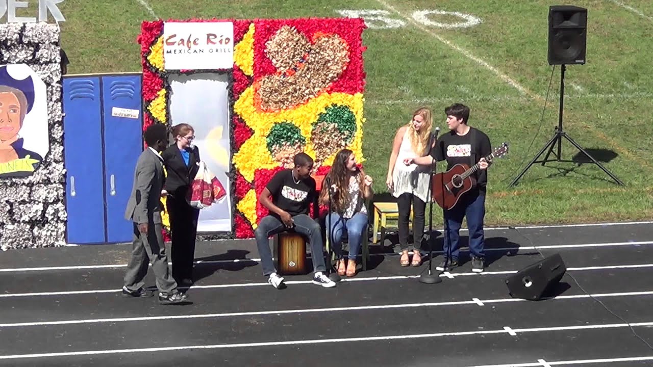 Senior Homecoming Float 2014 - YouTube