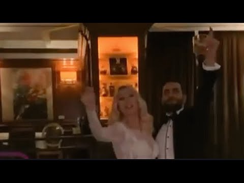 Seda Sayan evlendi viski kadehi kaldıran eşine tepkiler yağdı!