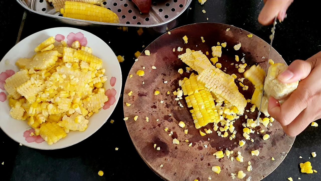 cutting corn 🌽🌽 | fried corn 🌽| ឆាពោត - YouTube