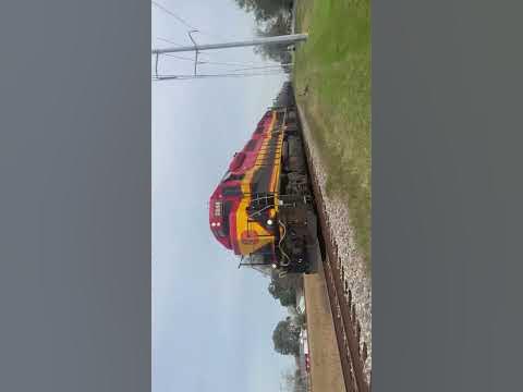 Kcs 2814 leads local - YouTube