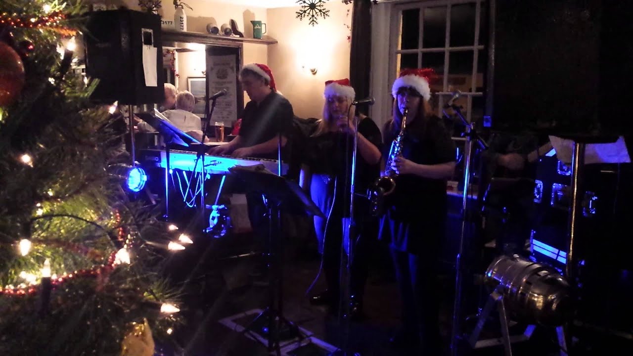 The Dumb Waiters Band .. St Marys Gate Inn Arundel - YouTube