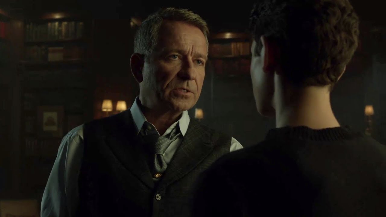 Alfred Pressures Bruce To Make A Difficult Decision | Season 4 Ep. 1 ...