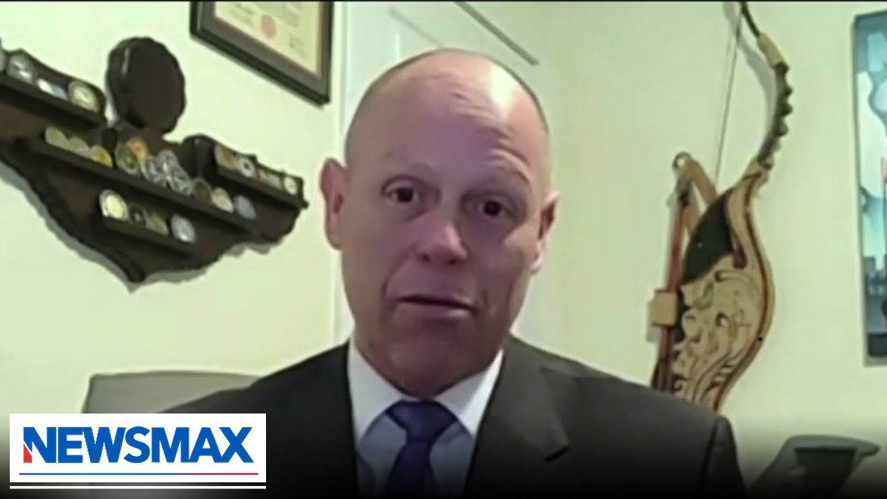 Blaine Holt: Putin’s increasing nuclear threat | Wake Up America - YouTube
