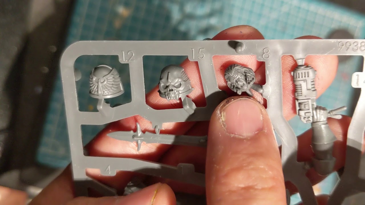 EP 51: Sprue Review - Mephiston! - YouTube