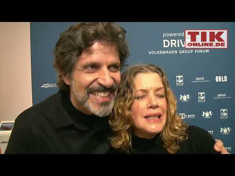 Marie Bäumer crasht Interview mit Pasquale Aleardi bei Dschungelcamp-Frage