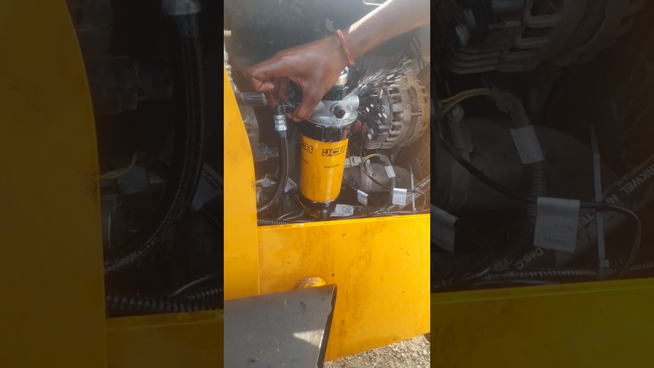 JCB 3DX PRIMARY FUEL FILTER #jcb #jcb3dx #ytshorts #shorts - YouTube