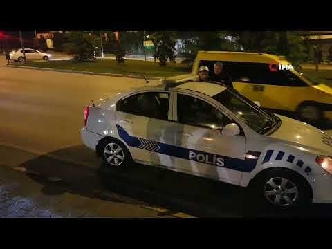 Kavga ihbarına gelen polisleri görünce kaçmaya çalıştılar