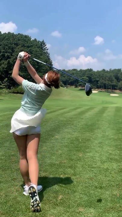 캬~~임팩소리 청량 합니다!!👏👍KLPGA 박지예프로 driver shot #박지예프로 instgram@jiyellow_golf - YouTube