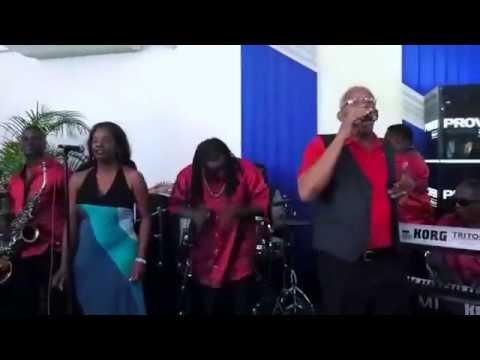 Errol Lee singing The Train Is Coming - YouTube