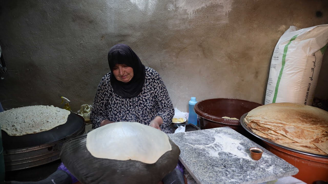 Markouk - Traditional Lebanese Bread - YouTube
