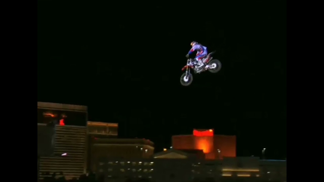 MOTORCYCLE JUMP WORLD RECORD - Robbie Maddison - YouTube