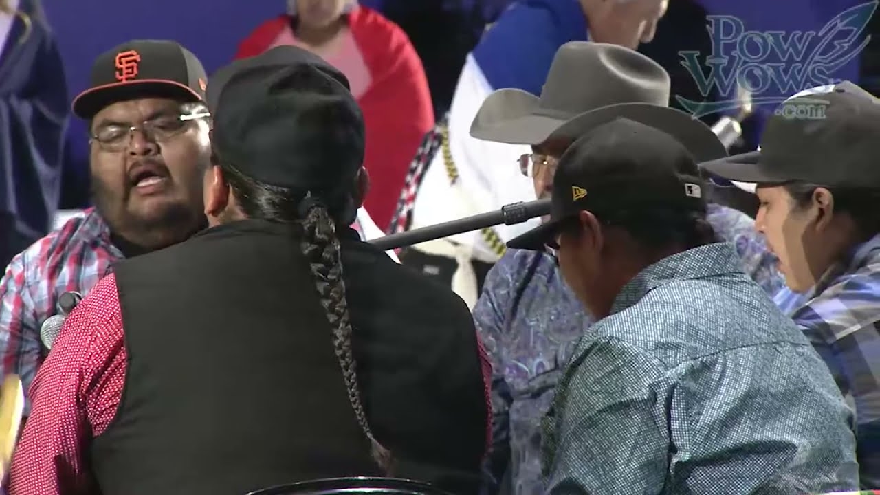 Gourd Dancing - 2018 Gathering of Nations Pow Wow - Powwows.com - YouTube