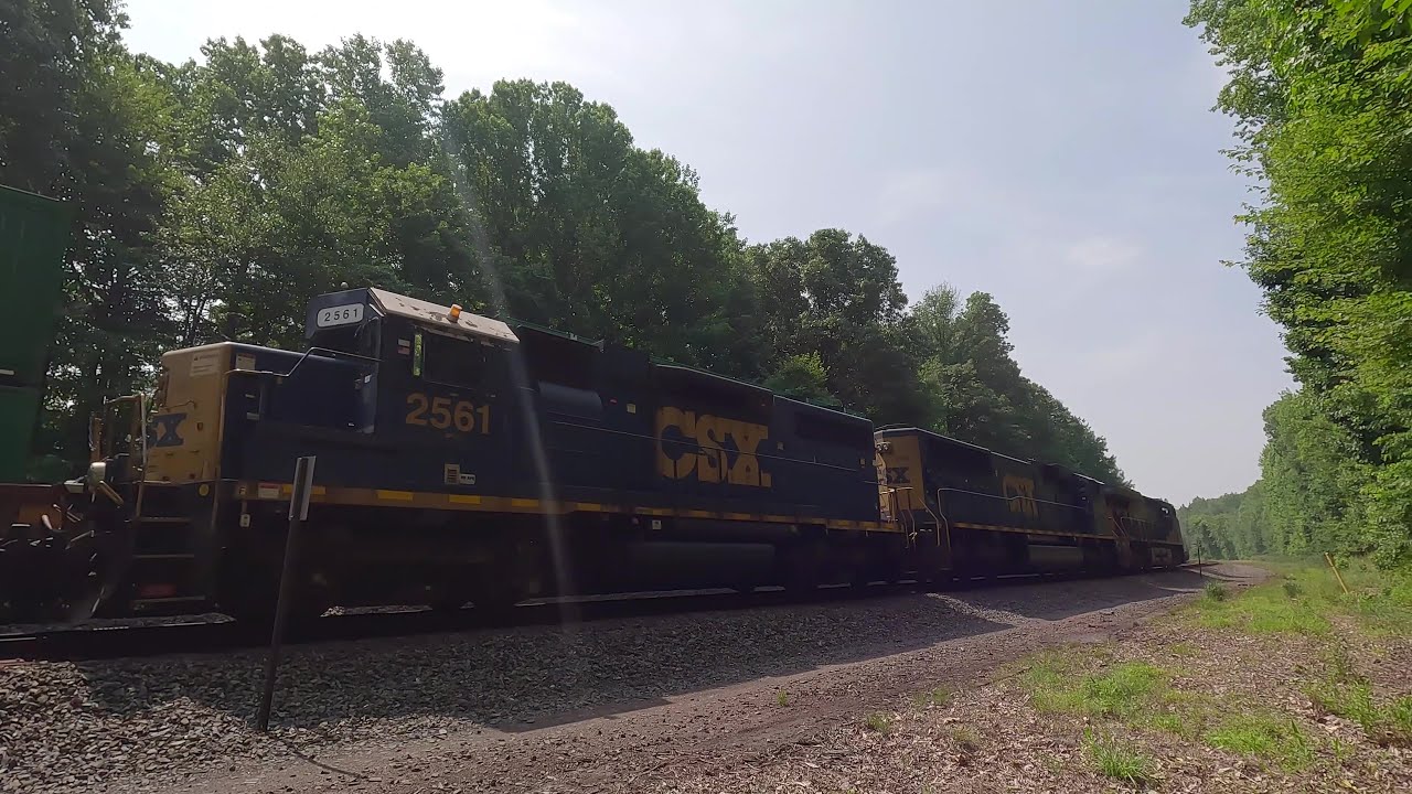 [4K] 06/29/2023 #CSX #Geep #2561 overtakes stopped NS #train 24X with ...