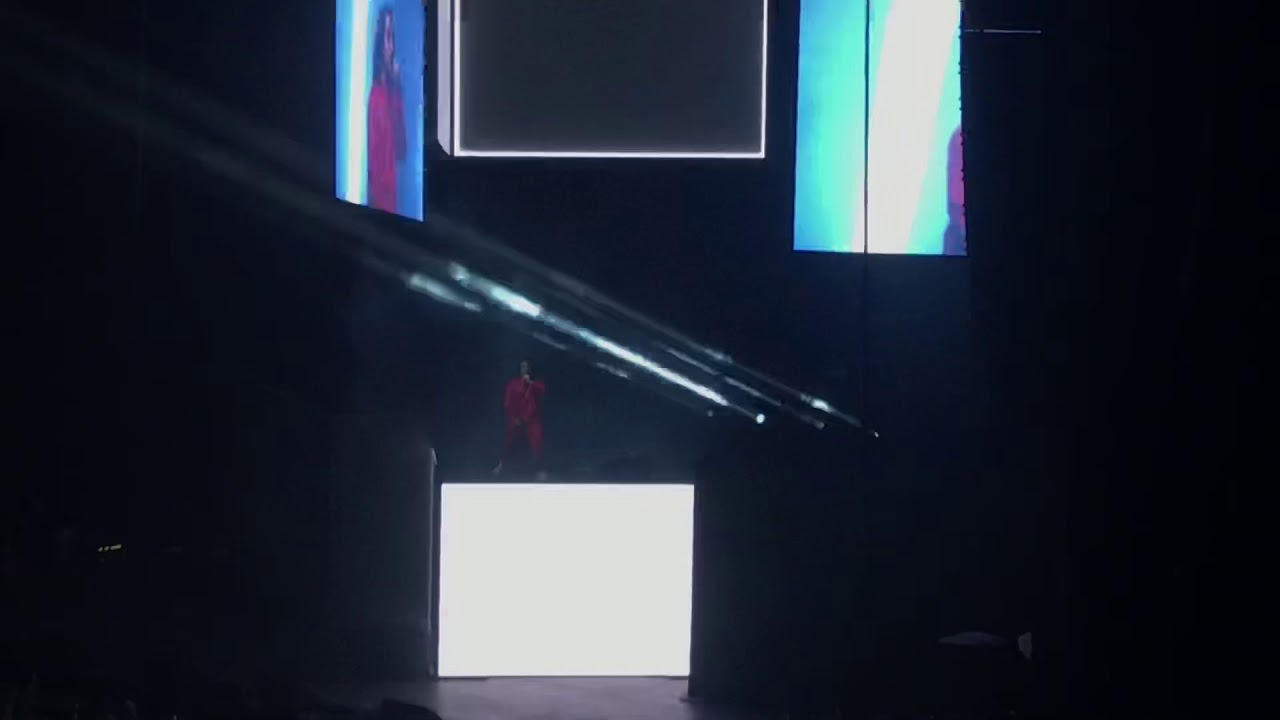 Russ performing “the flute song” live in San Francisco CA - YouTube